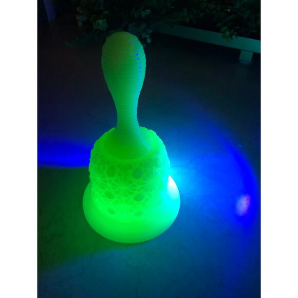 Fenton | Other | Vintage Fenton Custard Glossy Bell Lights Up Uranium ...